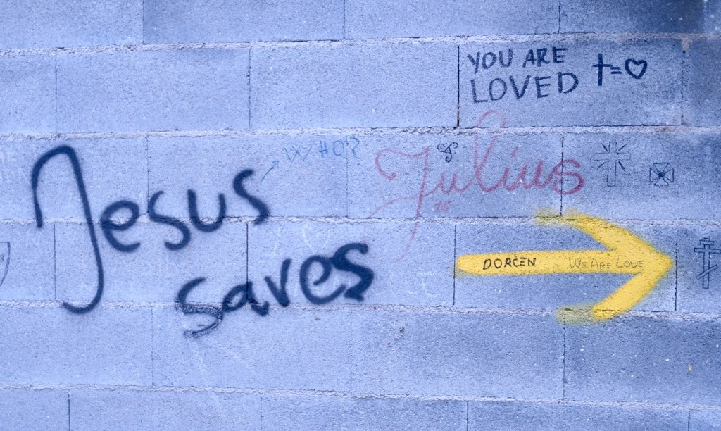 66. Graffiti and Street Art Along the Camino – Journeys: Explorations ...